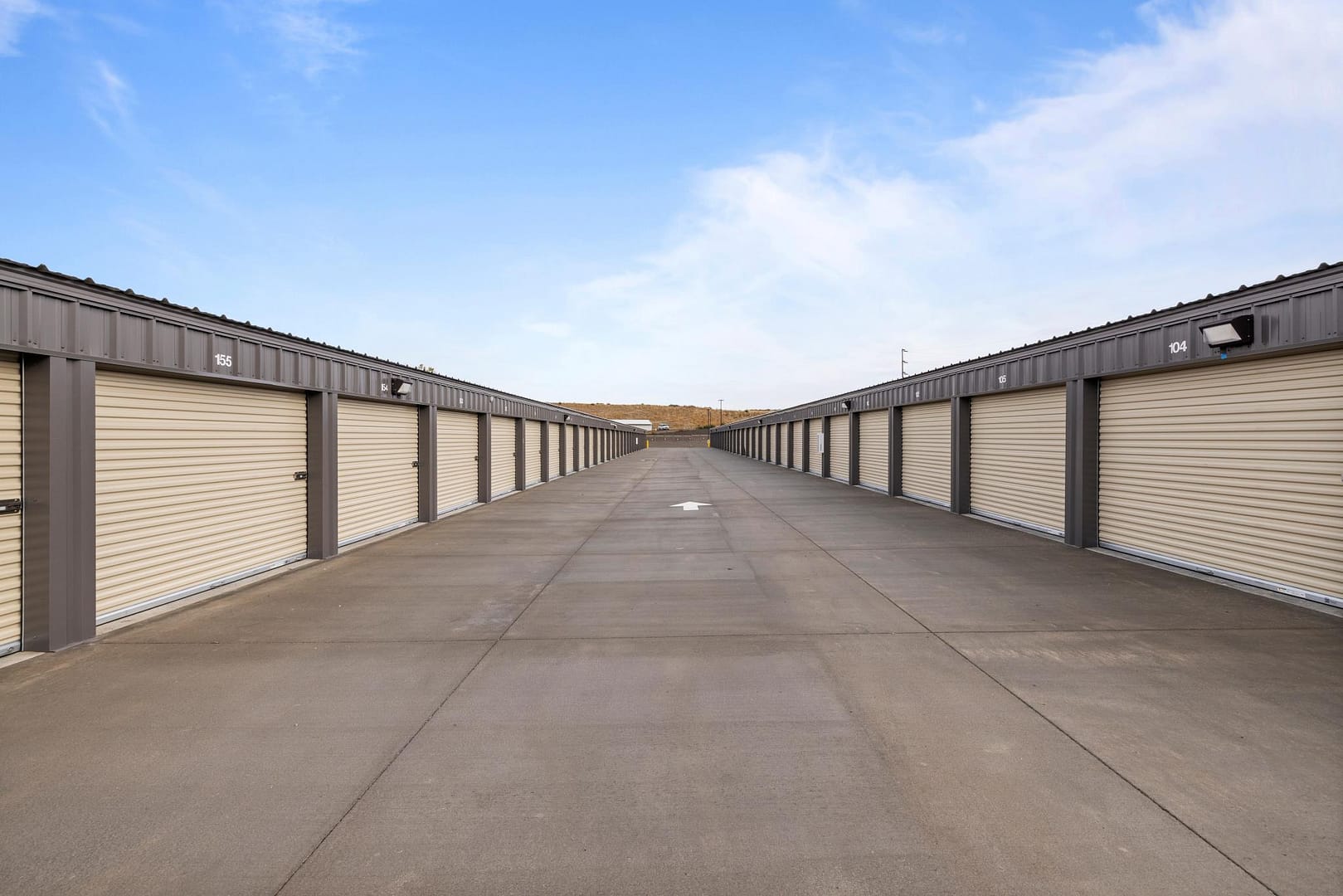 Dell RV & Mini Self Storage Services – RV & Vehicle Parking, Boat ...