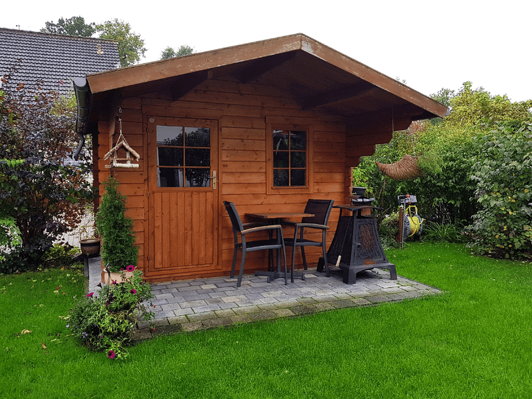 What Type of Shed Lasts Longest? Materials Guide